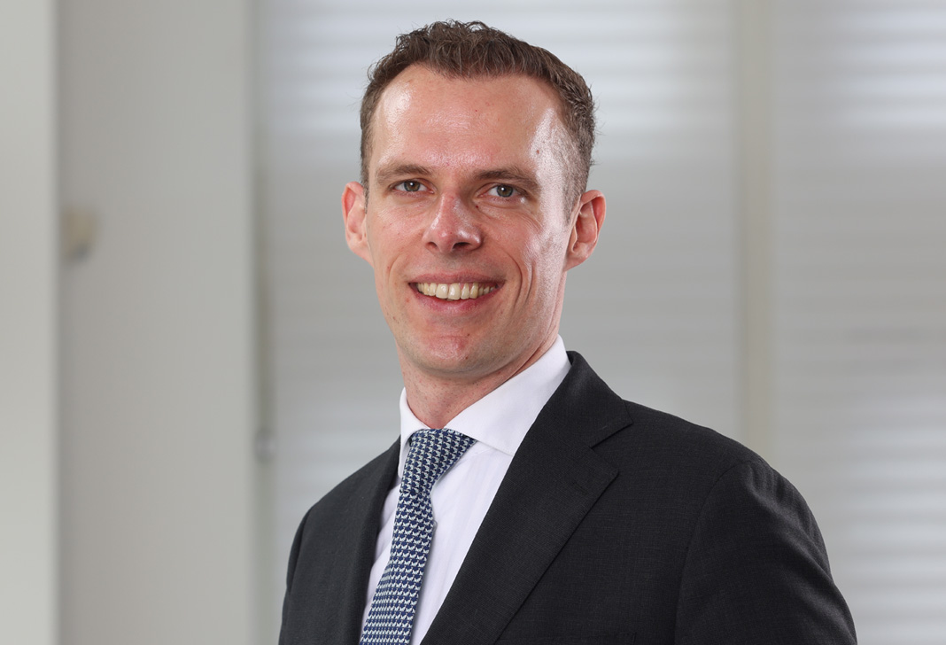 Jonathan J. Bakker | 團隊 | 繁體中文 | Jones Day