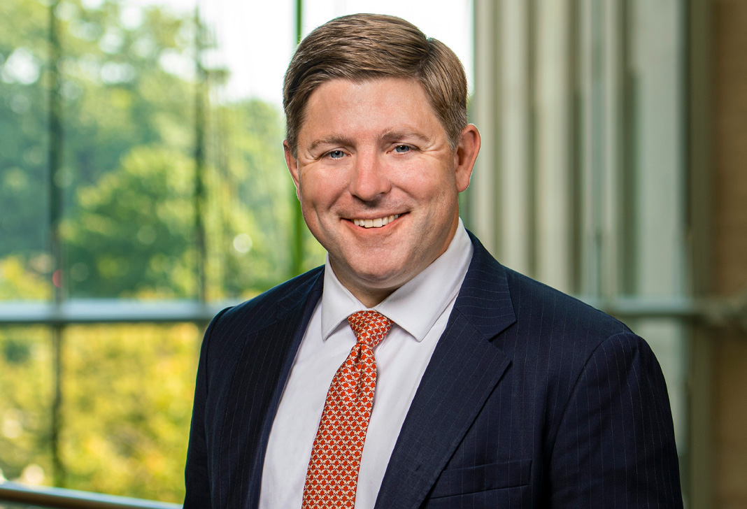 Virginia parents obtain injunction against mask mandate in Loudoun ...