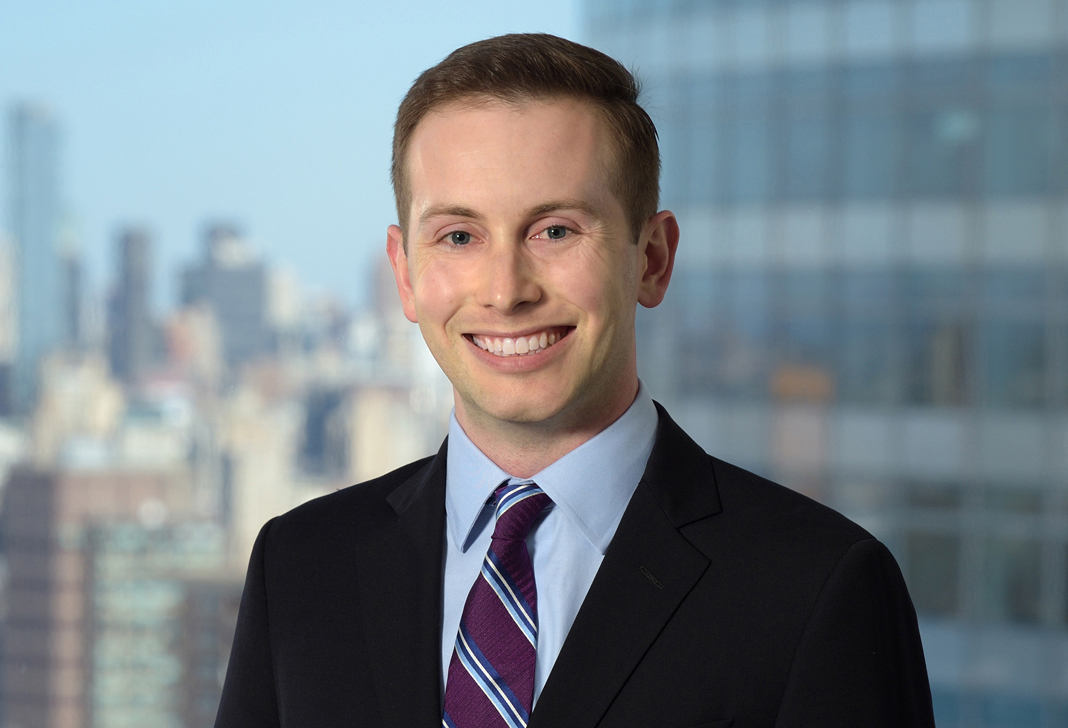 Maxwell Dvorak | Lawyers | Jones Day