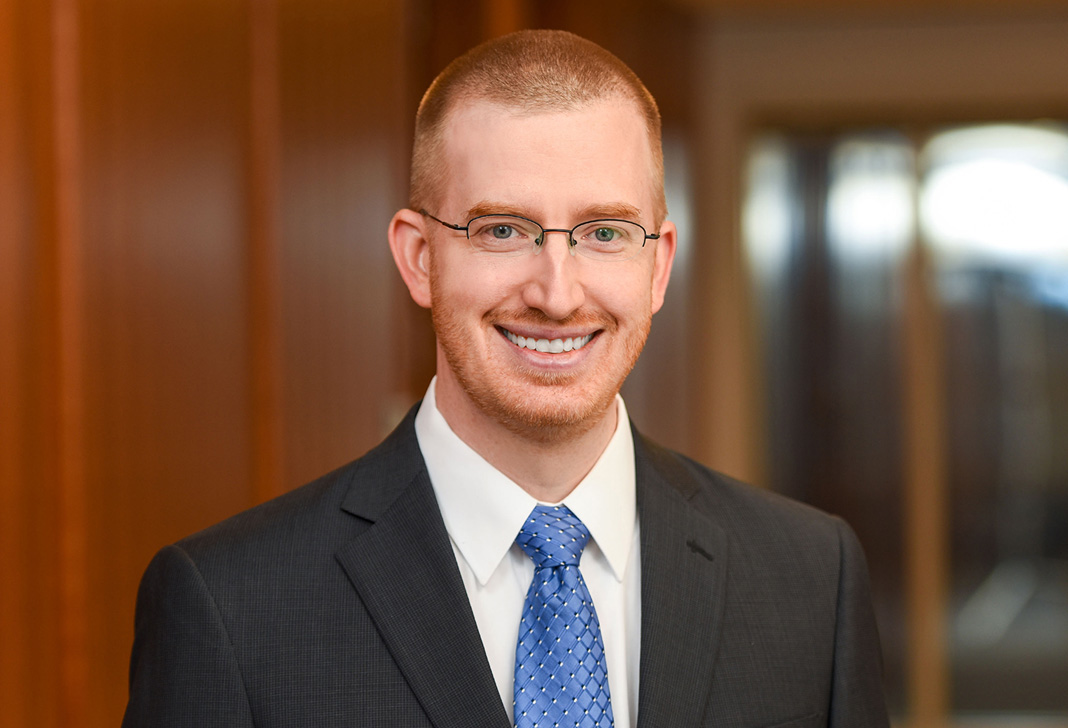 Benjamin L. Ellison | Lawyers | Jones Day