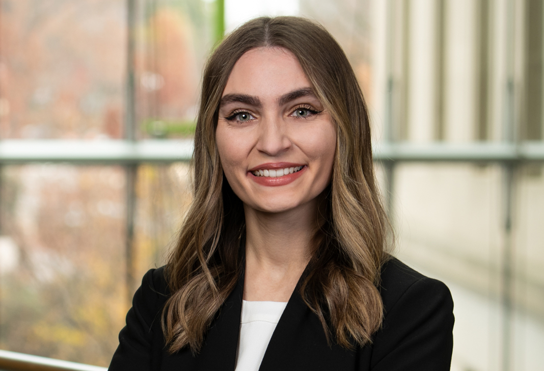 Elizabeth Fassih | Lawyers | Jones Day