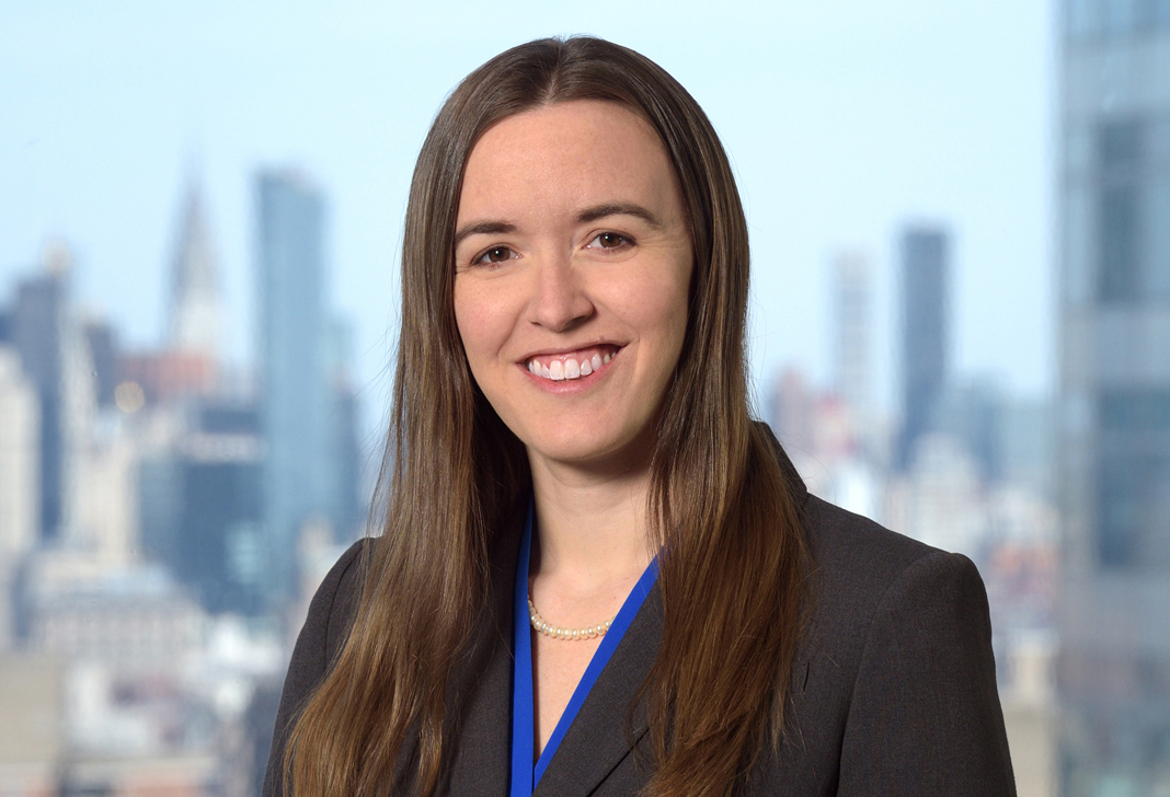 Kelly C. Holt | Abogados | Jones Day