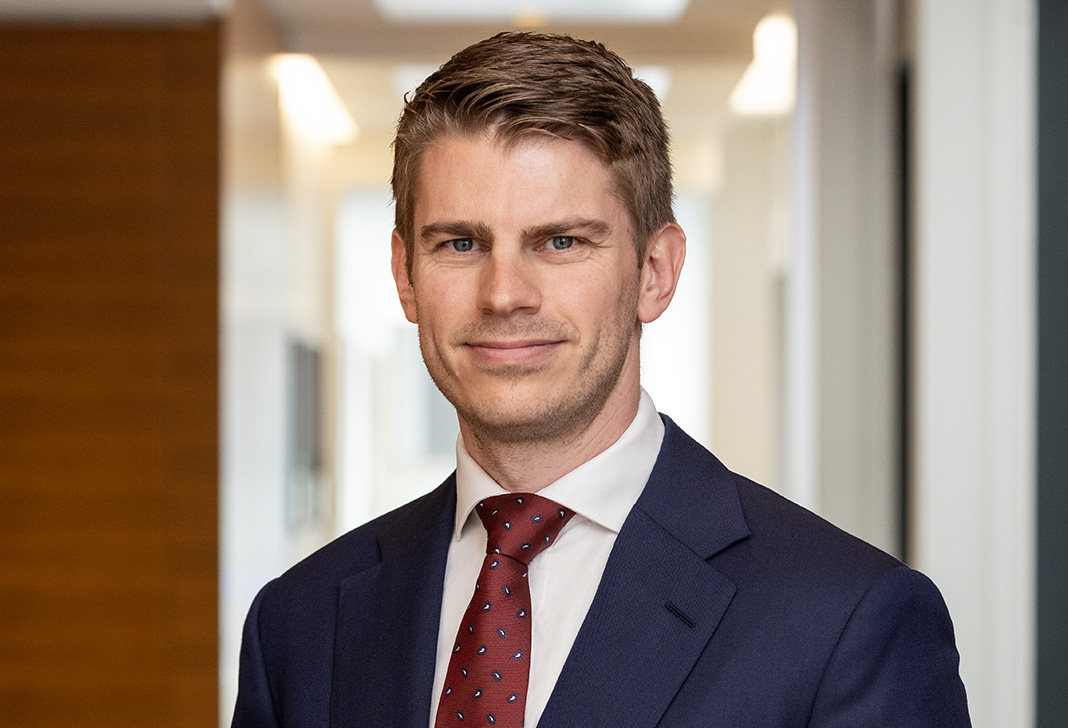 Luke D. Johnson | Lawyers | Jones Day