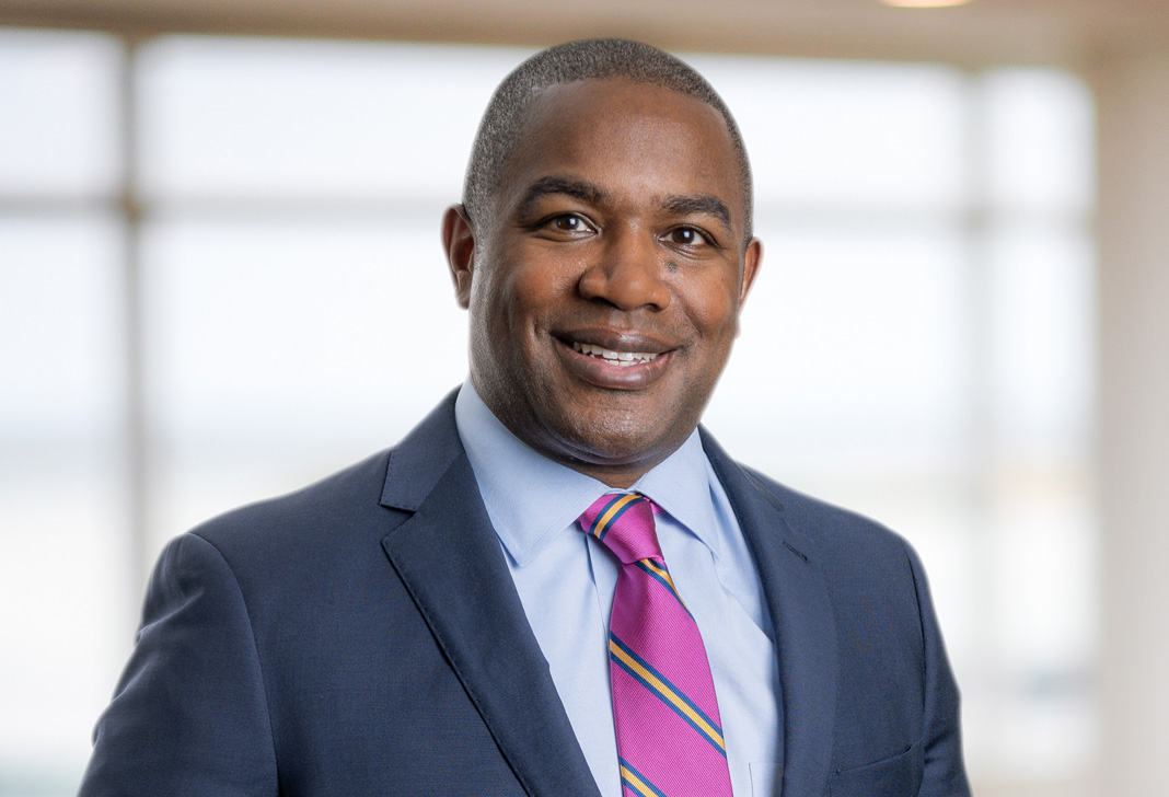 Corey A. Lee | Lawyers | Jones Day