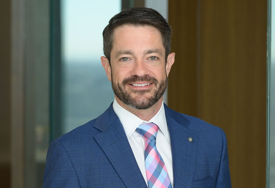 Robert T.S. Latta | Lawyers | Jones Day