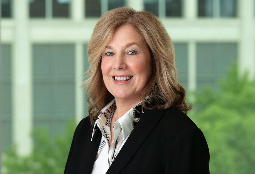 Deborah Savarese Sloan | 专业人员 | Jones Day