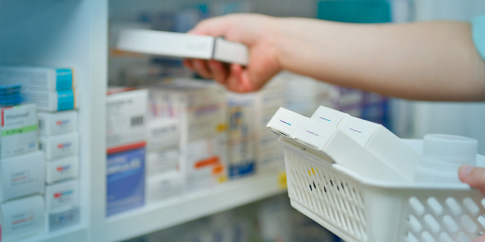 Executive Orders Seek to Regulate Drug Prices | Jones Day